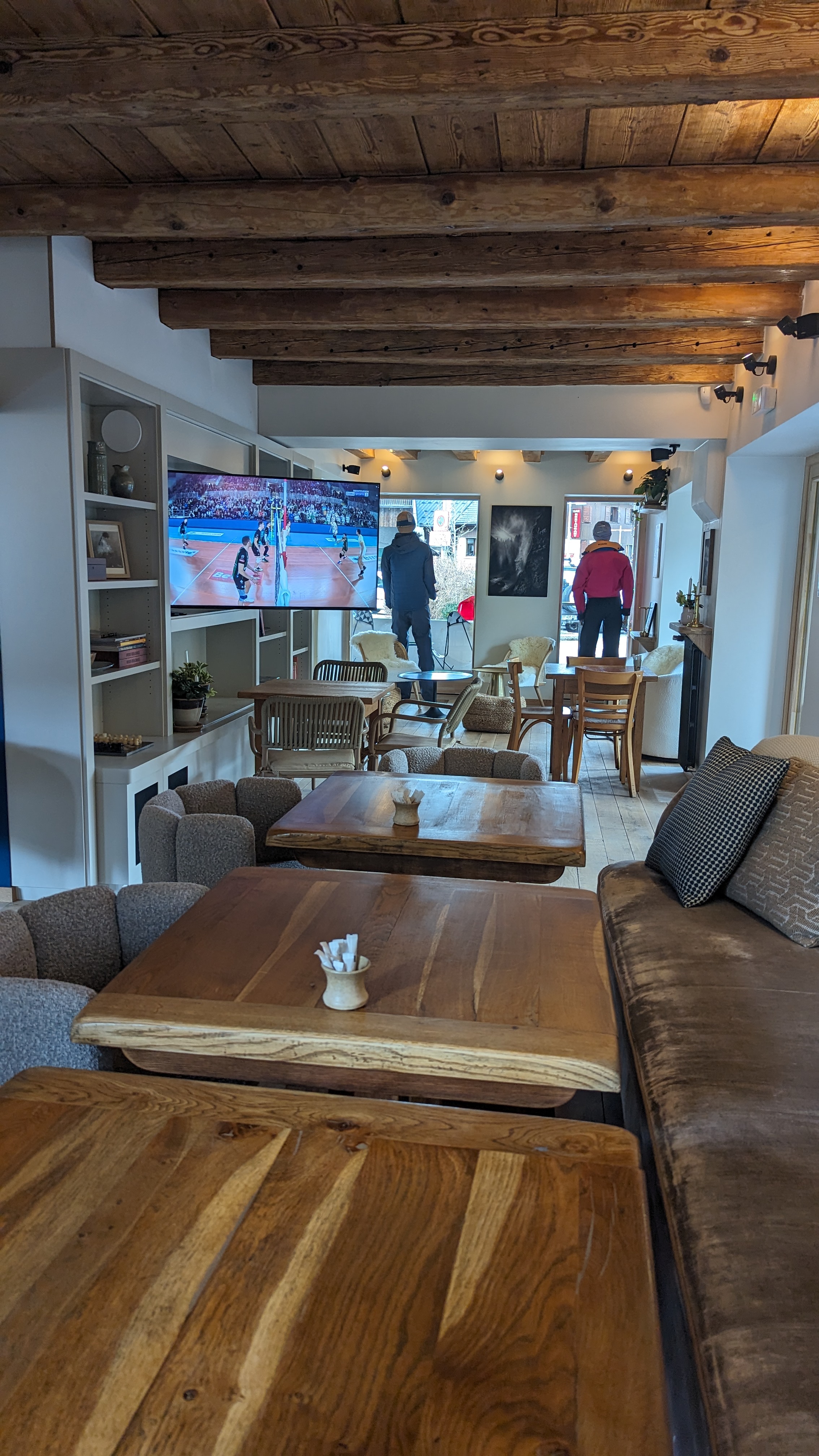 Big Bear Lounge Bar - Auvergne-Rhône-Alpes Tourisme