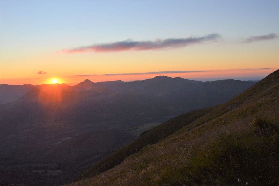 Le programme des randonnées accompagnées - Hautes Terres Tourisme