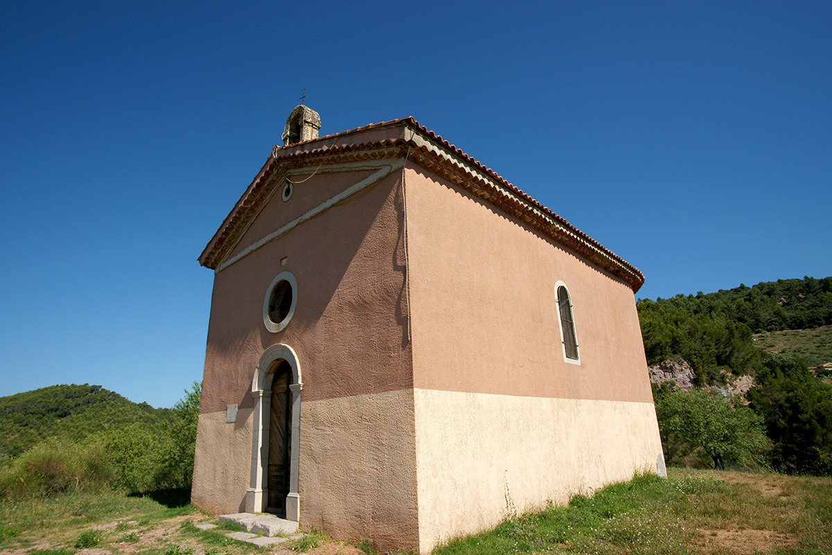 Chapelle St Quinis (Gonfaron) | Provence-Alpes-Côte d’Azur Tourismus