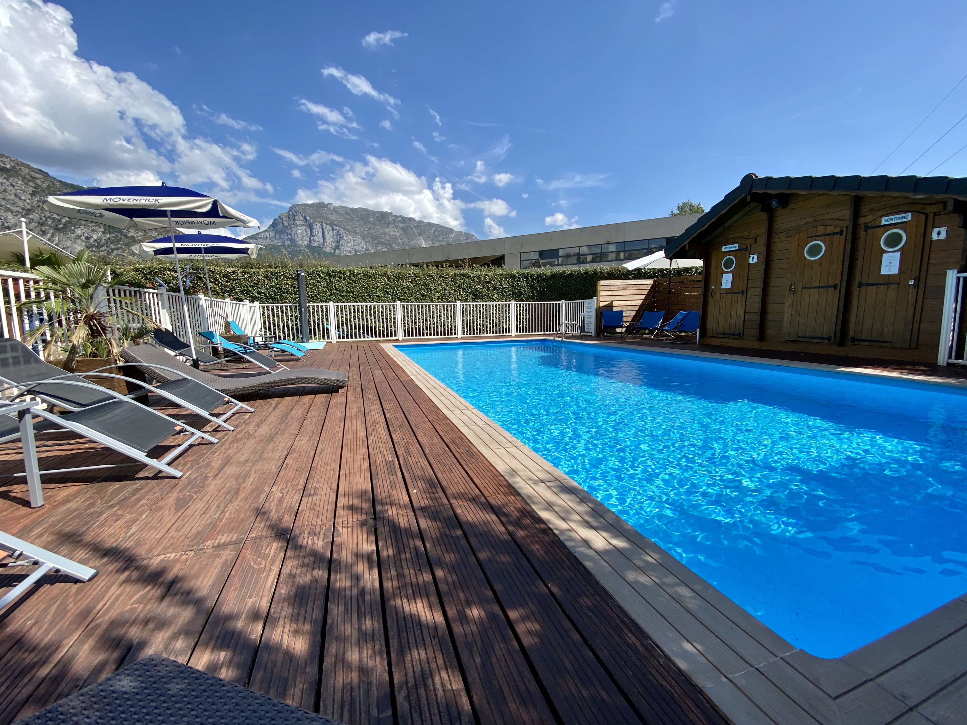 Hôtel Le Néron - Auvergne-Rhône-Alpes Tourisme