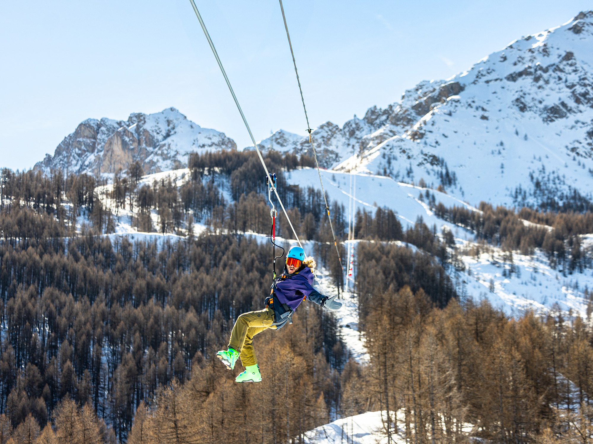 Tyrolienne géante Sauze Super Line, Loisirs sportifs à Le Sauze 1700 ...