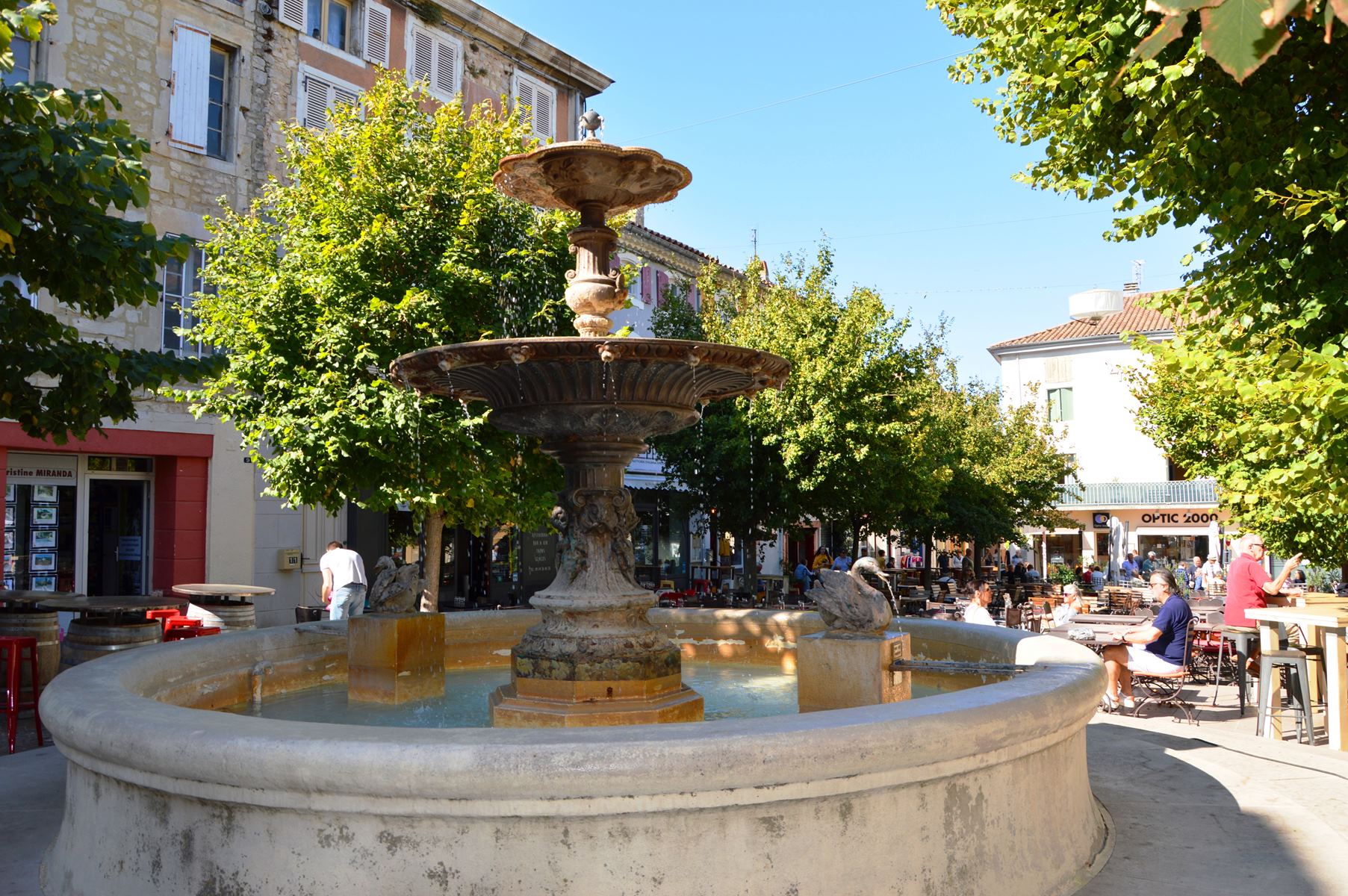 Les secrets de la Drôme Provençale à pied – Drôme Sud Provence - La ...