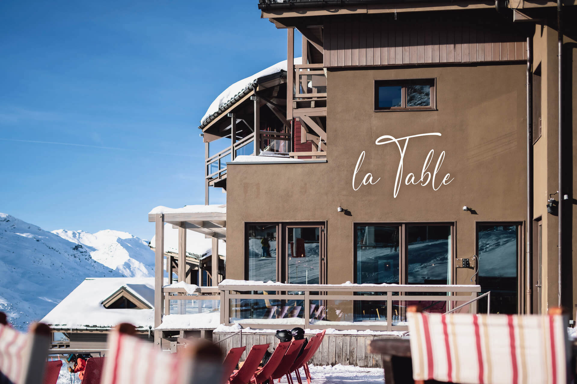 Bar – Restaurant La Table - Auvergne-Rhône-Alpes Tourisme