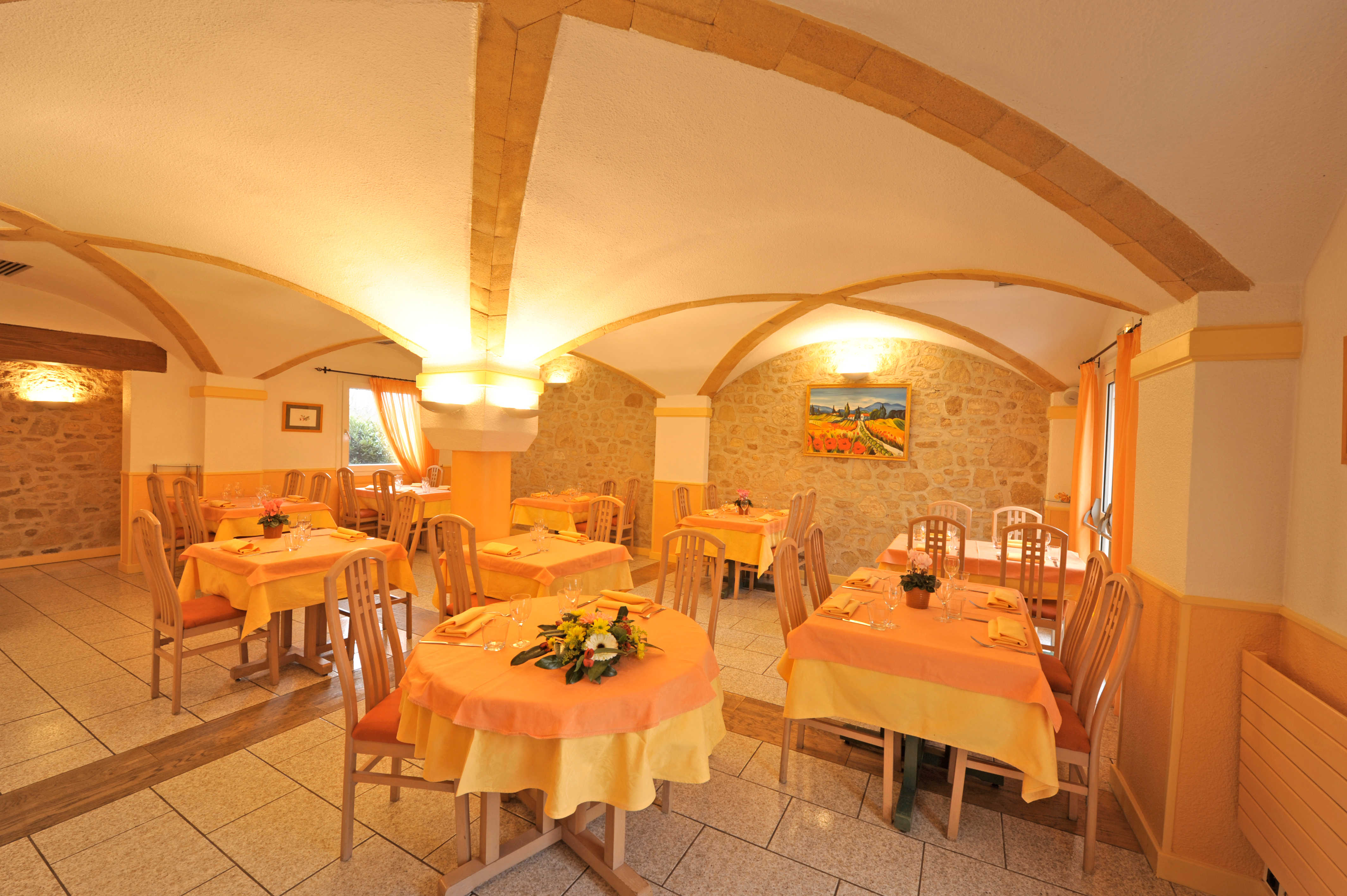 Location de salles. Hôtel-Restaurant Le Moulin des Gardelles - Auvergne ...