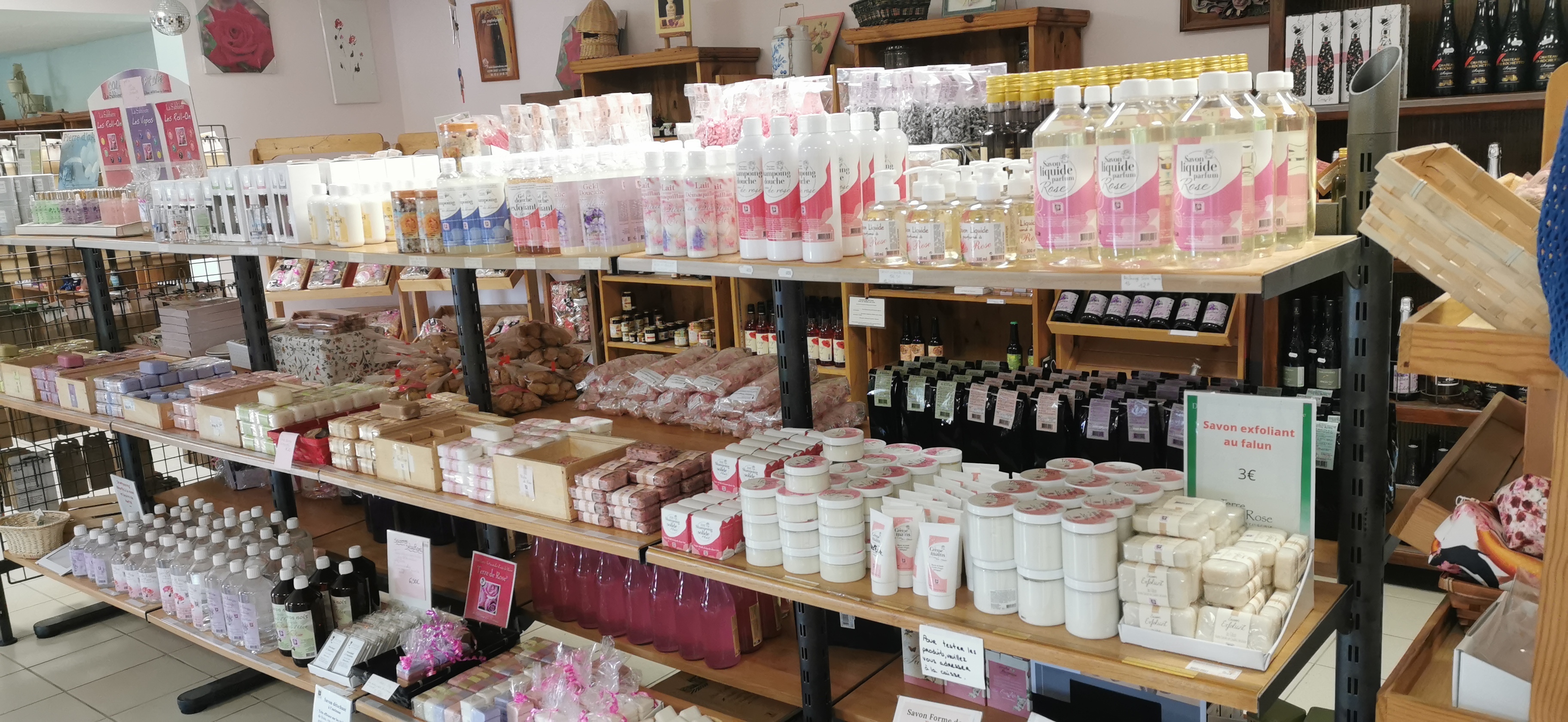 Boutique de Terre de Rose Distillerie - Saumur Val de Loire Tourisme