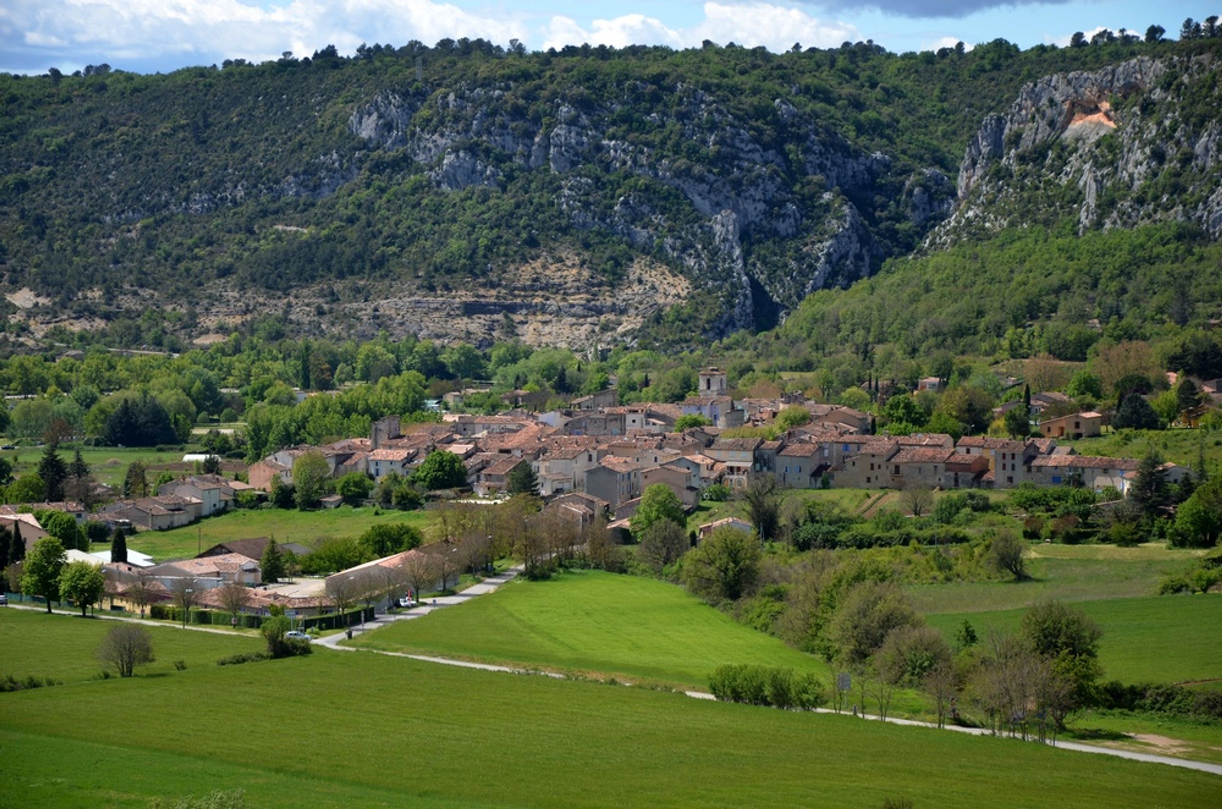 QUINSON - La source de Poiraque, Itinéraire de randonnée pédestre à ...