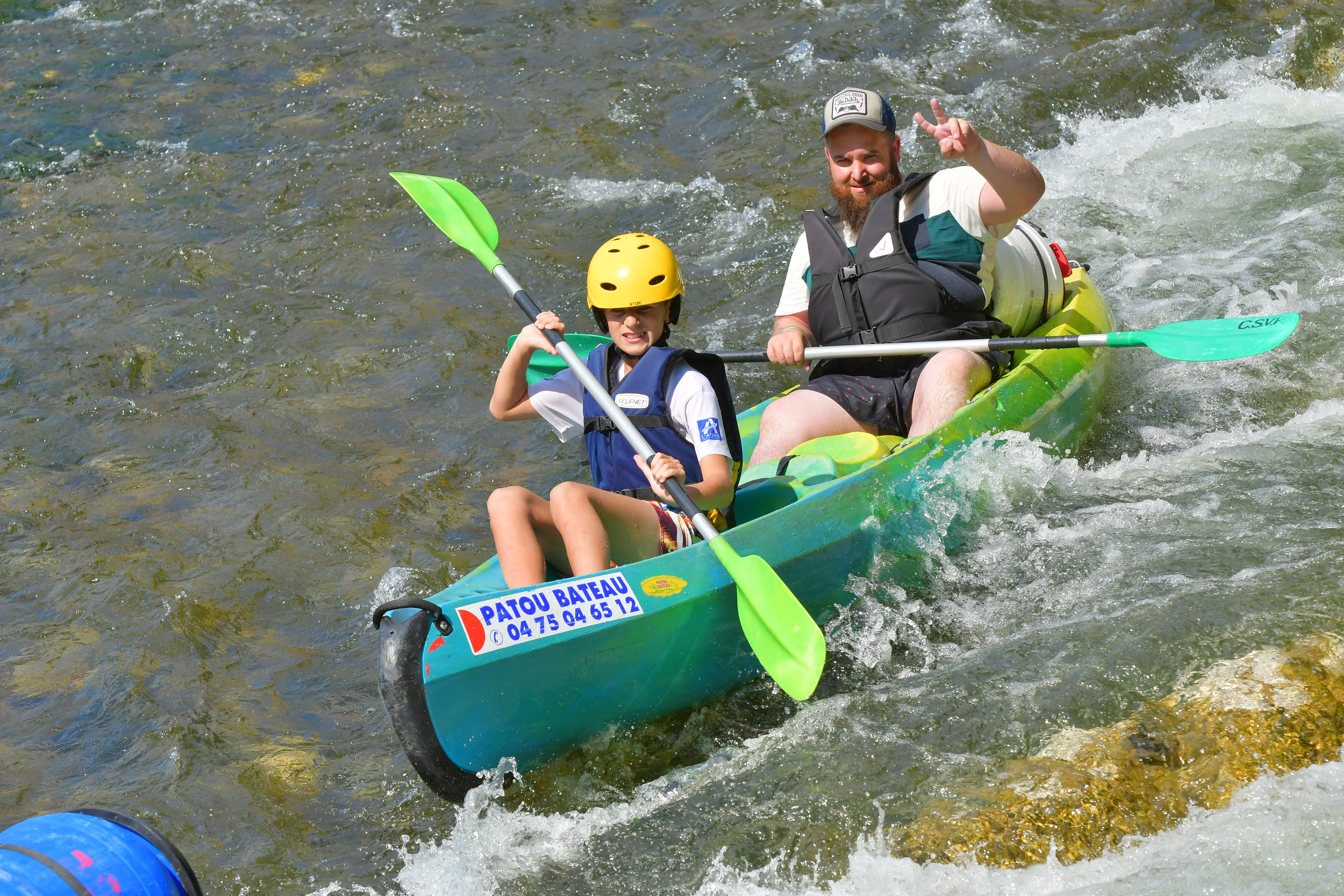 Canoë – Kayak de Ruoms à Châmes – 13 km avec Patou Bateau - Auvergne ...