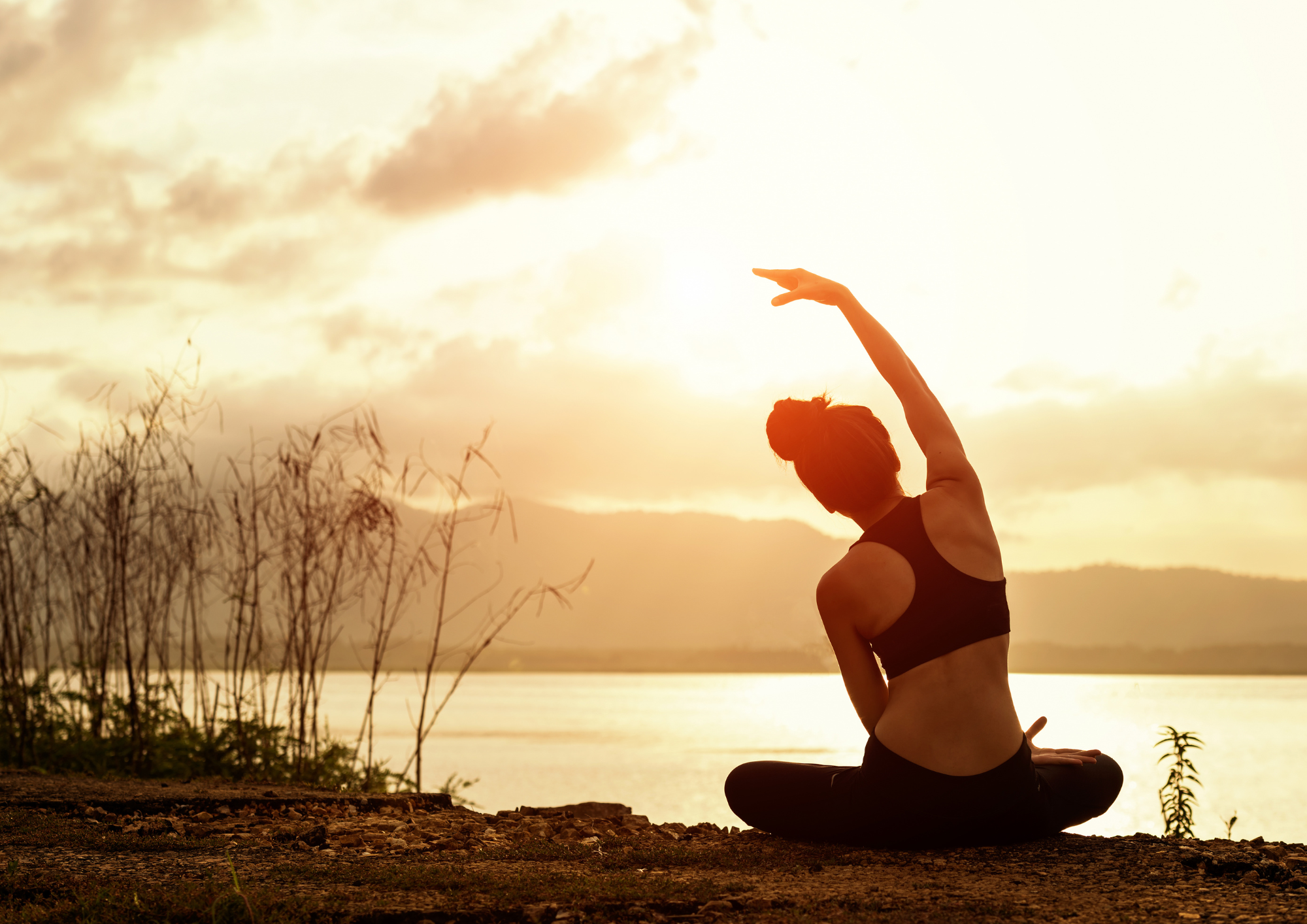 Jeudis Doux Yoga Vitalisant – Vinyasa – L’Été à Champos - La Drôme Tourisme