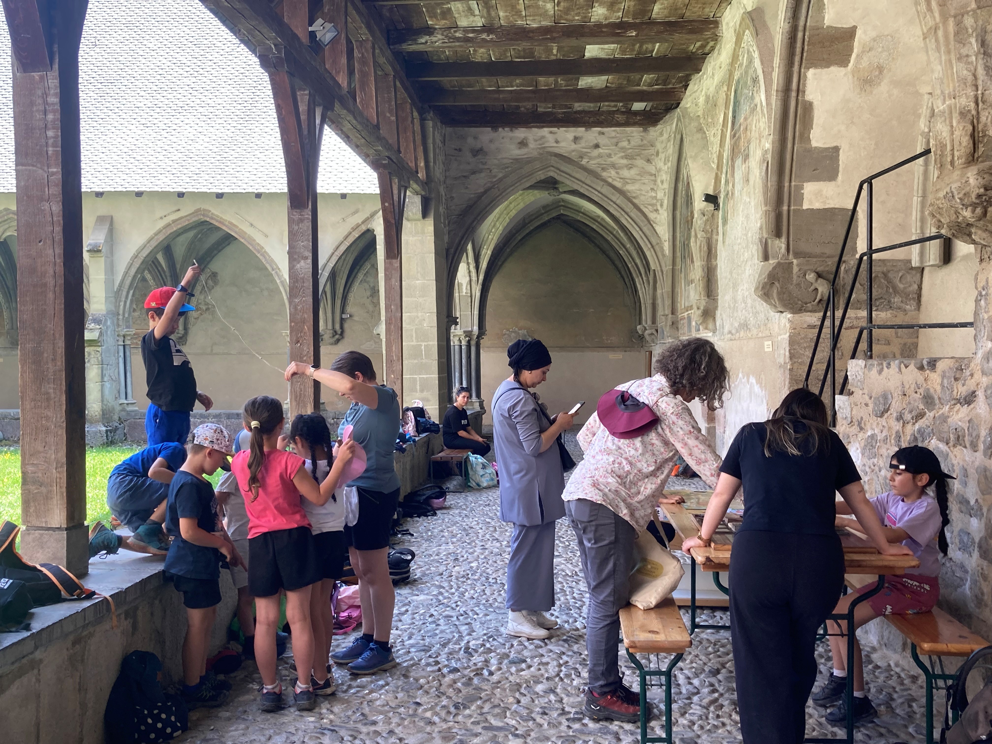 Groupes Enfants – Visite libre de l’Abbaye d’Abondance - Auvergne-Rhône-Alpes Tourisme
