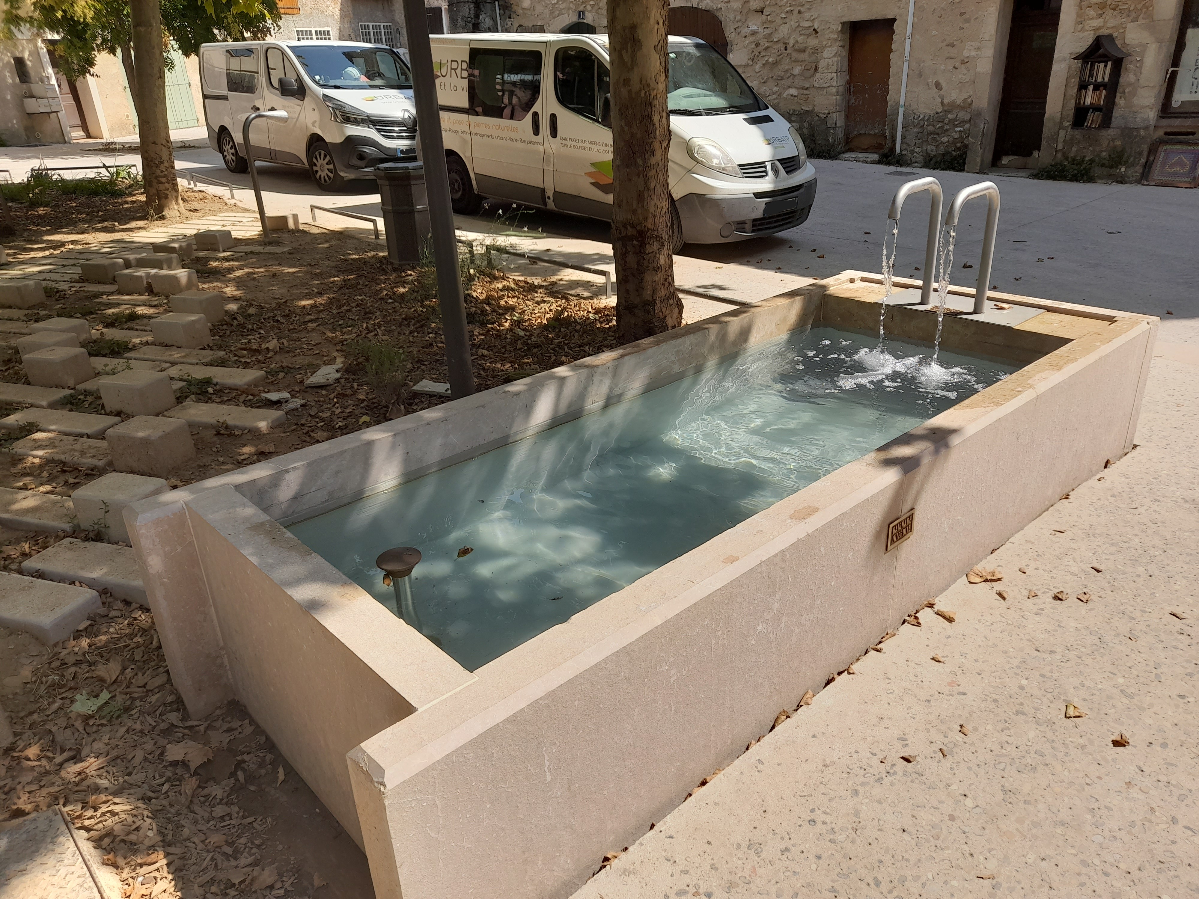 Fontaine du parc de la place Marcel Pagnol, Site et monument historique à Manosque | Alpes de ...