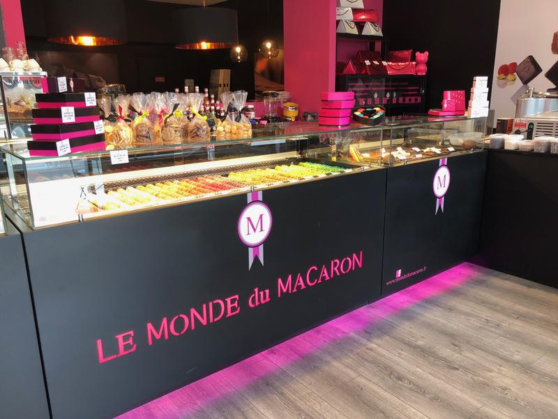 Salon de thé : Le Monde du Macaron - MontluÃ§on