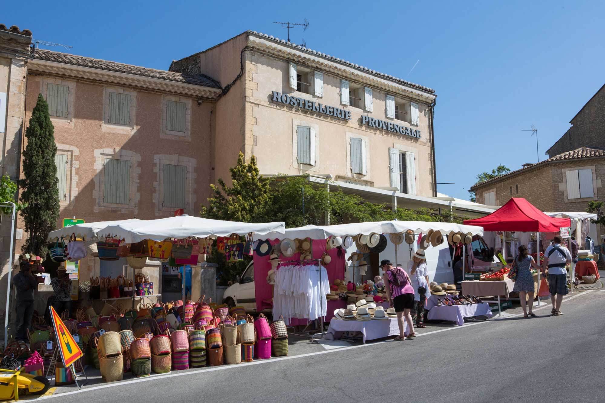 Marché de Gordes (Gordes) | Provence-Alpes-Côte d'Azur Tourisme