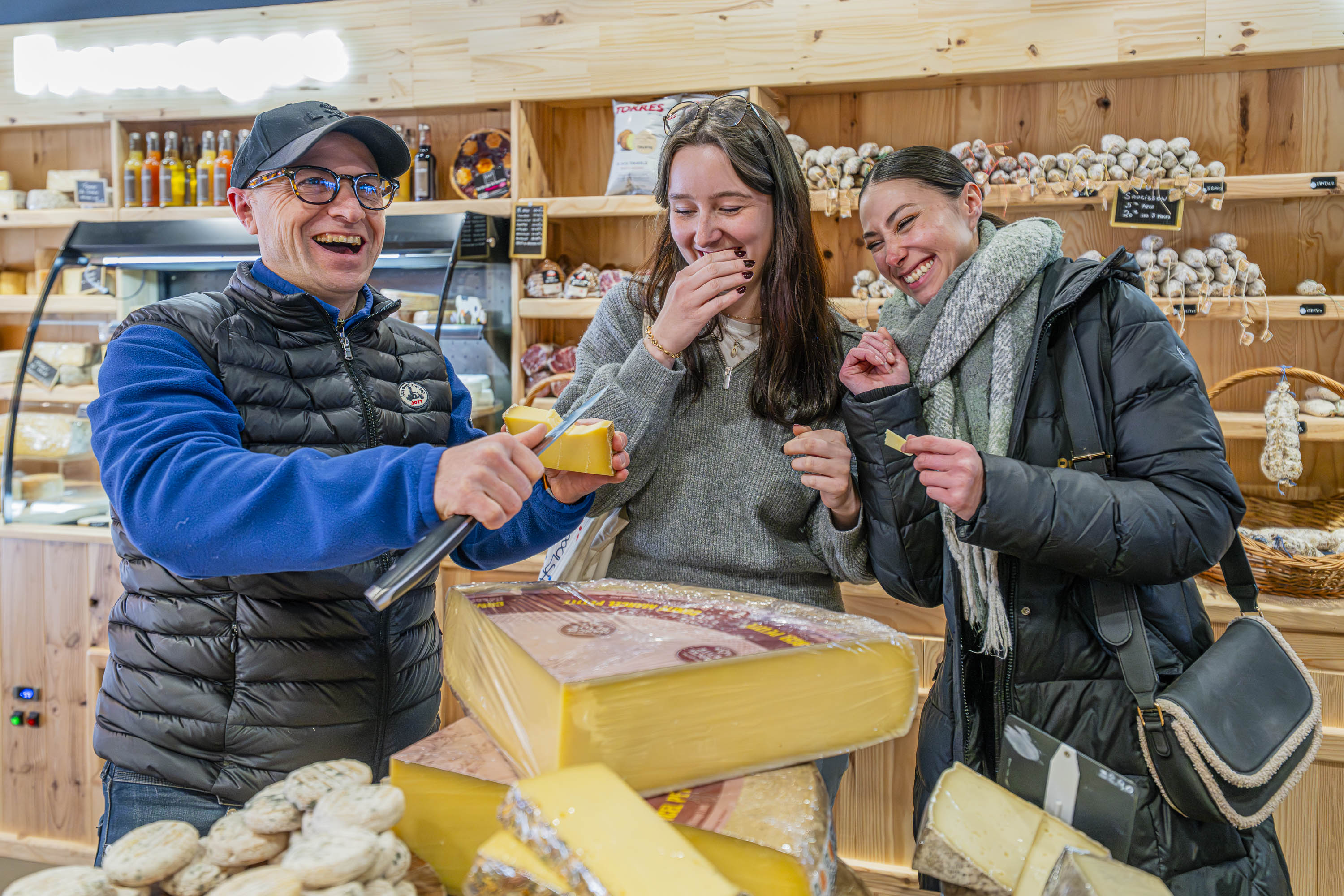La Cuisse de Cochon, Commerces à Pra Loup 1600 | Alpes de Haute ...