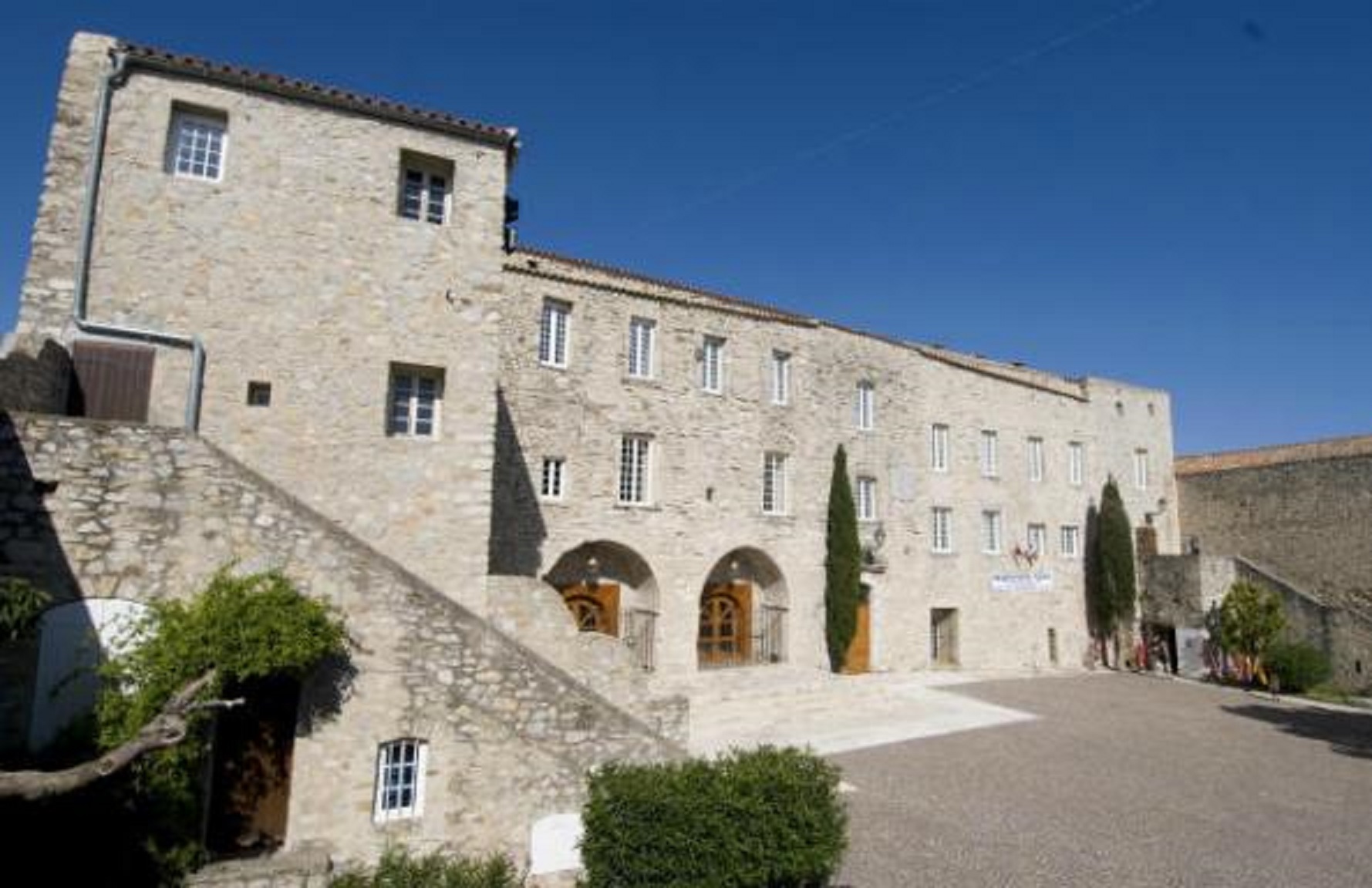Château - Le Castellet : Site Officiel